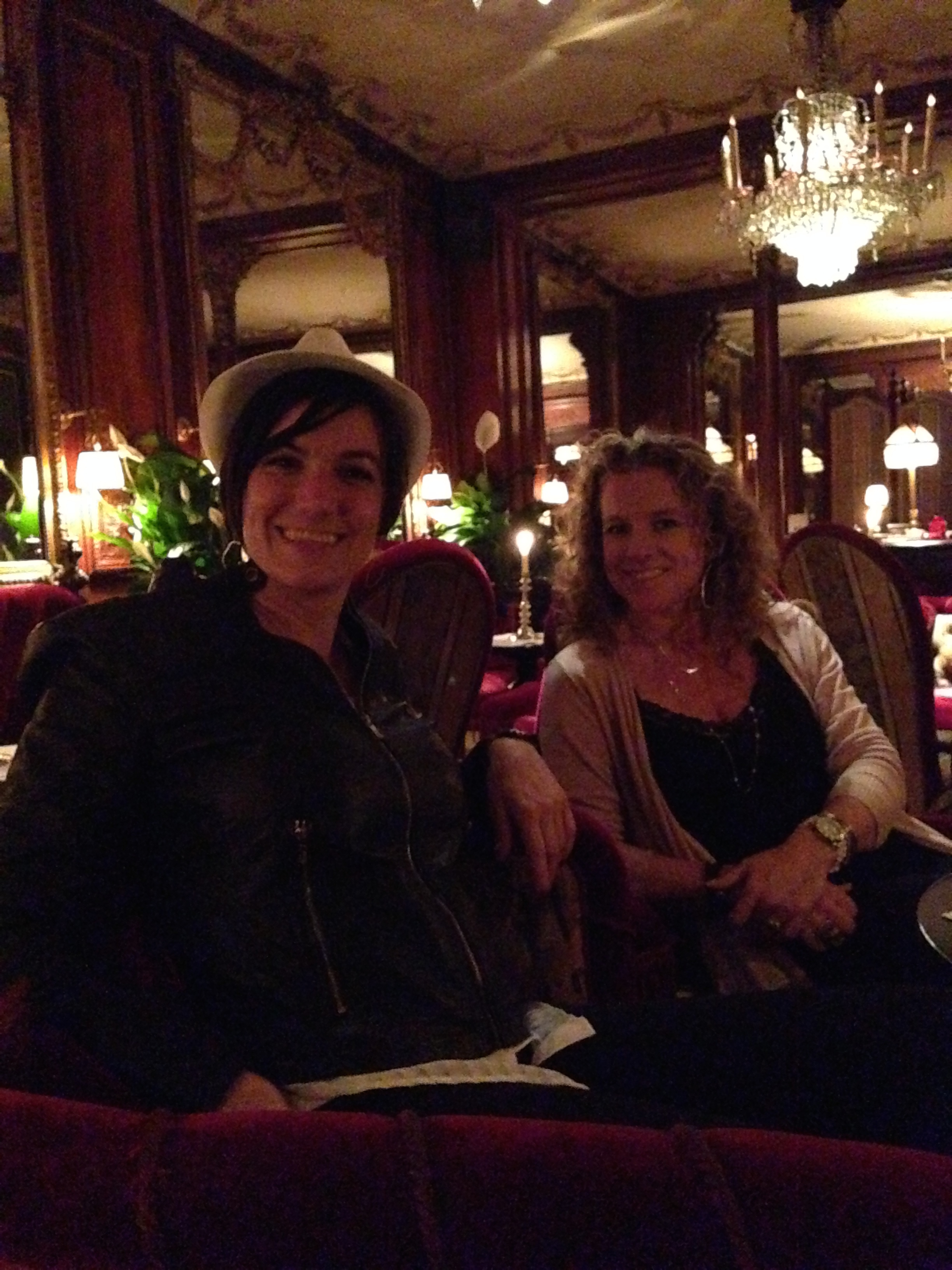 Melinda C. - ArtLuxury Experience